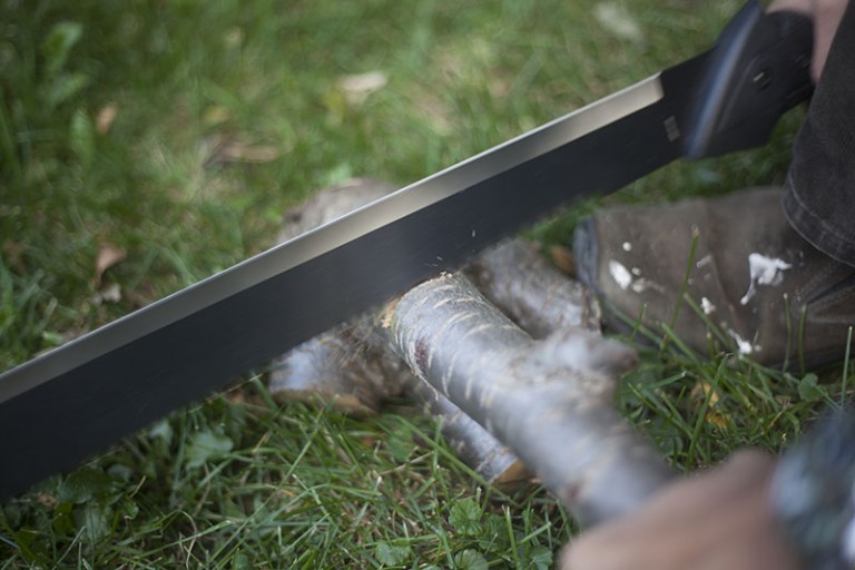 Gerber Gator Machete Saw Back Outdoor Knife Review